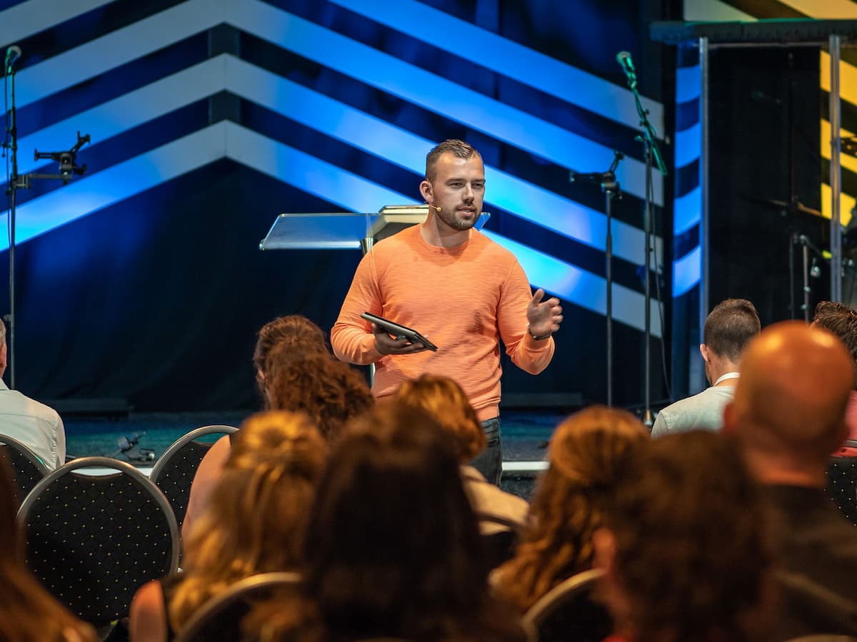 About Us | Frontrunners Ministries